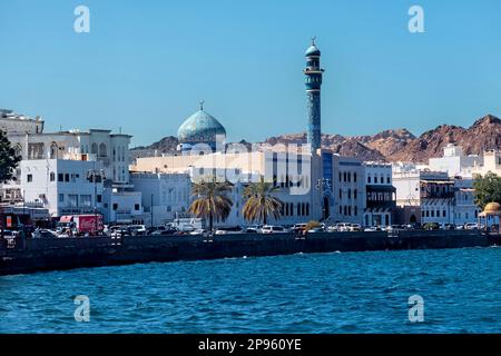 Dome of Masjid Al Rasool Al A'dham, Al Lawati Mosque, Muttrah, Muscat ...