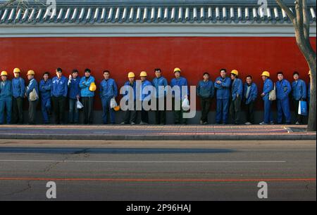 --FILE--Chinese workers labor at the construction site of Guiyang Urban ...