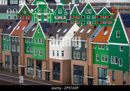 Skyline of Zaandam, Rooftops of modern dutch houses Stock Photo - Alamy