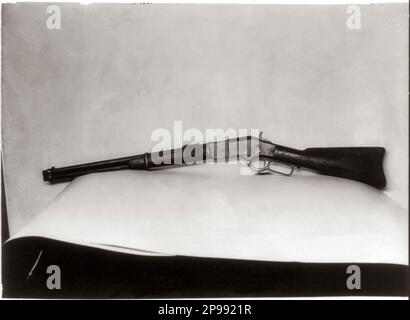 1882 : The Western outlaw JESSE JAMES ( Jesse Woodson James 1847 - 1882 ...