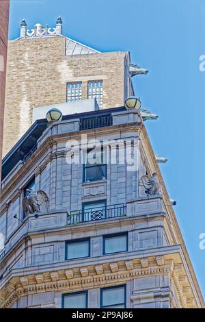 NYC Financial District: Munson Building is a landmark brick-and-stone ...