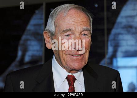 German goalie legend Bernd Trautmann (L), his wife Marlis and President ...
