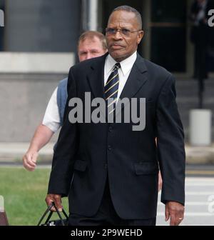 Former Newark Mayor Sharpe James, center, leaves the U.S. District ...