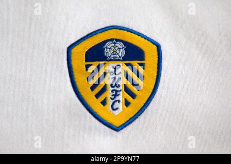 Leeds United Club Emblem 1999 - Present Stock Photo - Alamy