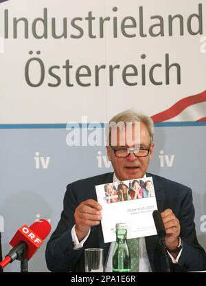 Der wiedergewaehlte Praesident der Industriellenvereinigung Veit Sorger ...