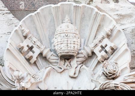 Vatican State symbol - two crossed keys and a tiara, Vatican City State ...