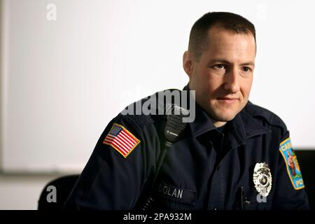 Carlisle Police Officer Tom Dolan, 35, once weighed 443 pounds at his ...