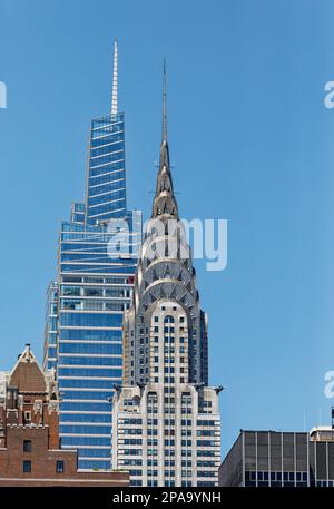Chrysler Building shares the sky with new neighbor, One Vanderbilt ...