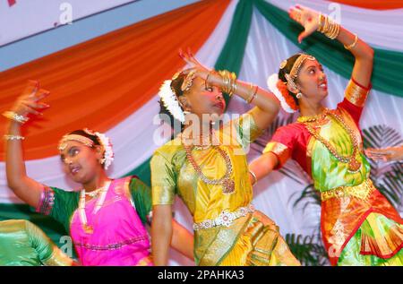 India Community in South Africa Celebrates Diwali Hindu Festival in ...