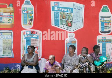 Next to one of Nairobi's largest slums [ Mathare ] is Dandora Dumpsite ...