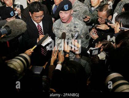 ZAMA, Japan - Lt. Gen. Charles Jacoby, commander of the U.S. Army's 1st ...
