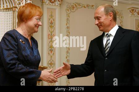 Finnish President Tarja Halonen and Russian President Vladimir Putin at ...