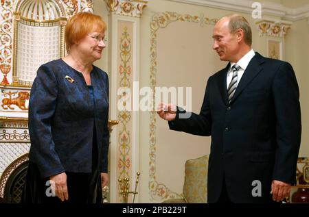 Finnish President Tarja Halonen and Russian President Vladimir Putin at ...