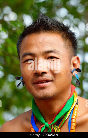 Naga tribesman in traditional dress, Kisima Nagaland Hornbill Festival ...