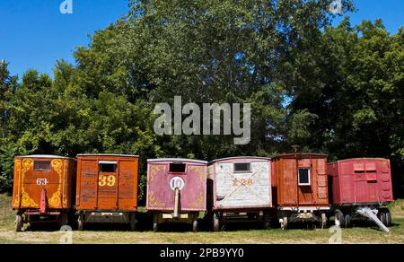 Old circus wagons at the Circus World Museum Stock Photo - Alamy