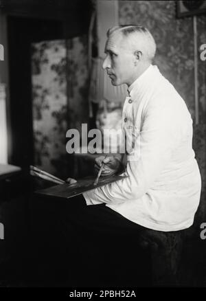 1923 ca , New York , USA : The austrian painter ERNST LINNENKAMP ( 1885 ...