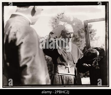 1920 ca , Washington , USA : Cardinal Mercier ( center in this photo ...