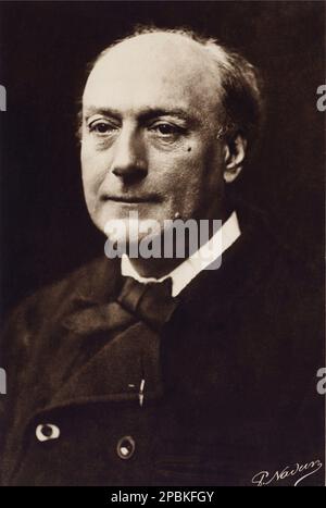 Portrait de Theodore de Banville (1823-1891), poete francais, et un des ...