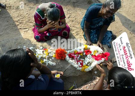Sri Lanka: Female LTTE (Liberation Tigers of Tamil Eelam) soldier ...