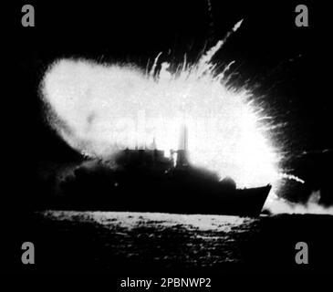 HMS Antelope : 1982 Stock Photo - Alamy