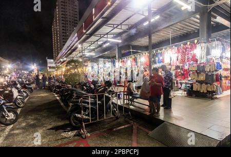 Asean night bazaar (market) Hat Yai Southern Thailand Stock Photo - Alamy