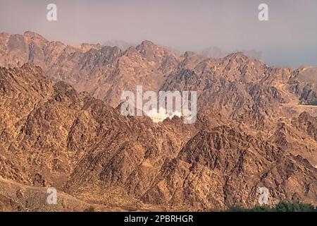 Hidden view of Qantab and the Muscat valleys, Bandar Jissah, Oman Stock ...