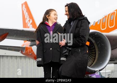 EDITORIAL USE ONLY Pilot Debbie Thomas and her daughter Harriet Thomas ...