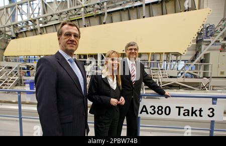Peter Hintze, Parlamentarischer Staatsekretaer und Koordinator fuer ...