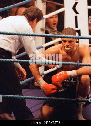 NIGEL BENN WBC SUPER-MIDDLEWEIGHT CHAMP 02 July 1993 Stock Photo - Alamy