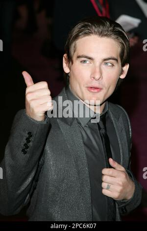 KEVIN ZEGERS, IT'S A BOY GIRL THING, 2006 Stock Photo - Alamy