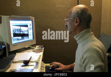 Iranian photographer, Jahangir Razmi Pulitzer-winning picture of a 1979 ...