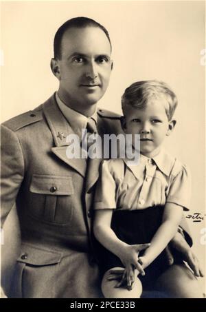 1939 , Milano Italy : The italian prince VITTORIO EMANUELE ( born 1937 ...