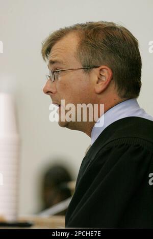 Vinson Filyaw, 36, accused of kidnapping a 14-year-old girl and keeping ...