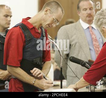 Vinson Filyaw, 36, accused of kidnapping a 14-year-old girl and keeping ...