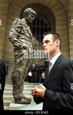 Pittsburgh's new Mayor Luke Ravenstahl welcomes mourners outside the ...