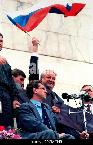 FILE - Russia's President Boris Yeltsin, second right, Ukraine's ...