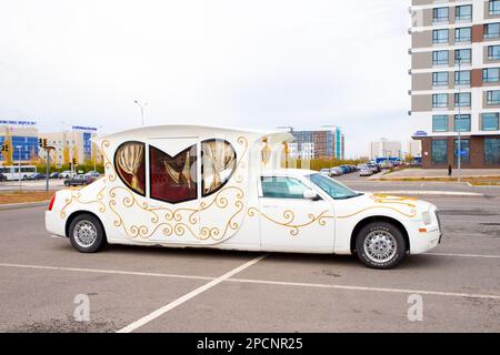 Gold Limo
