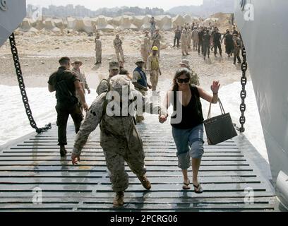 US marines landing in Beirut. 1958 Lebanon crisis Stock Photo - Alamy