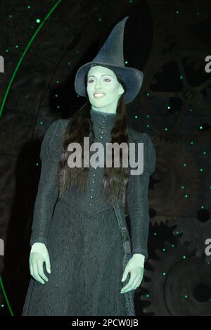 Amanda Harrison (Elphaba the Wicked Witch) Opening night of the ...