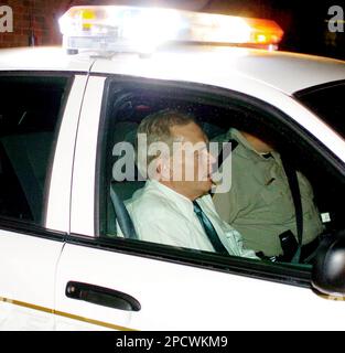 Former Oklahoma District Judge Donald Thompson, left, talks with his ...