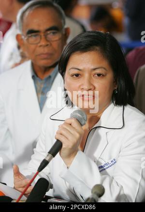 Dr. Juliet Gopez-Cervantes center, attending physician of former ...