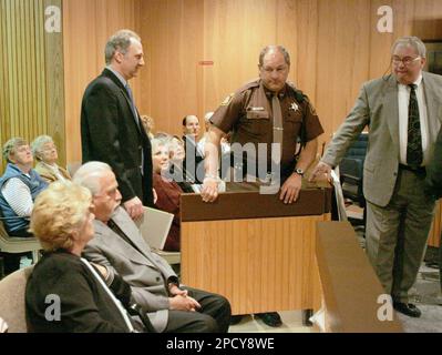 Harold Stern, Florence Unger's father, testifies Thursday, May 4, 2006 ...