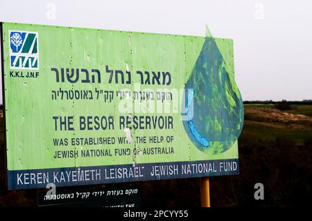 The Besor Reservoir hiking in the Eshkol National Park (Habasor ...