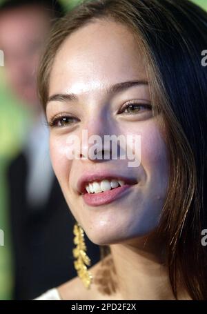 Kristin Kreuk Teeth