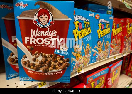 Weis supermarket is a full-service grocery store located in Doylestown ...