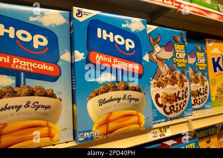 Weis supermarket is a full-service grocery store located in Doylestown ...