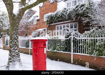 Snow falling in front of Arts and Crafts style houses in Bedford Park ...