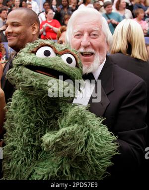 Caroll Spinney, the puppeteer who plays the roles of Big Bird and Oscar ...