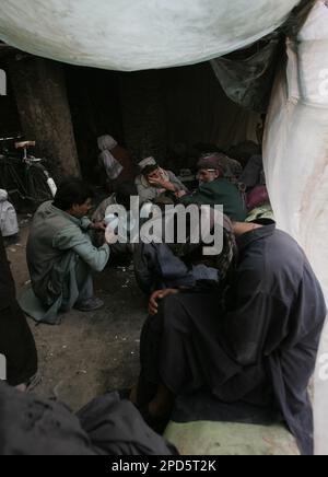 Heroin addicts in a drugs den near Peshawar Pakistan Stock Photo - Alamy