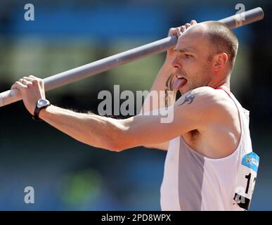 DEAN MACEY DECATHLON POLE VAULT Stock Photo - Alamy